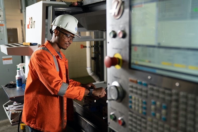 Chem Lab Alumni Spotlight - Aaron - Bidwell Training Center